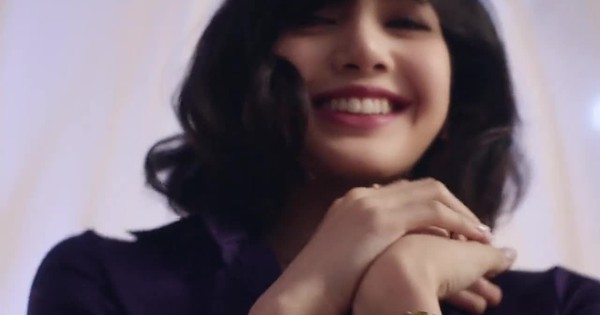 Tạo hình mới của Lisa (BLACKPINK) khiến khá nhiều người phải dụi mắt ...